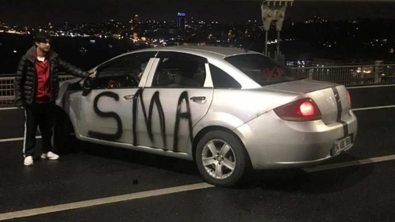 'SMA' yazılı araçla trafiğe kapatan sanık hakim karşısında