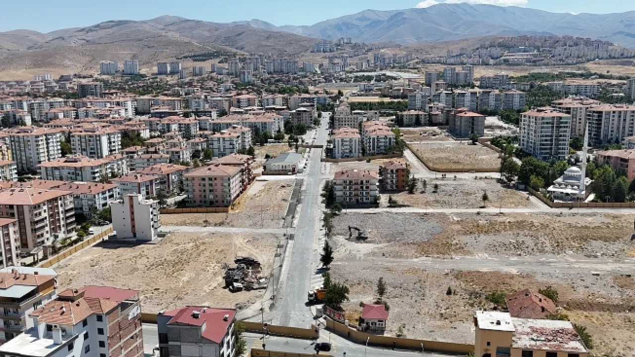 Zaviye'de çalışmalar başladı, 1 yılda konutlar bitirilecek...